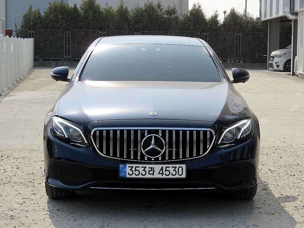 [벤츠] E클래스 W213 E300 4MATIC 아방가르드