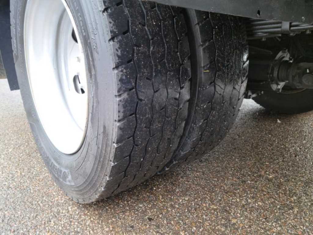 현대 올뉴마이티 내장탑 3.5톤 - 중고트럭 아이트럭