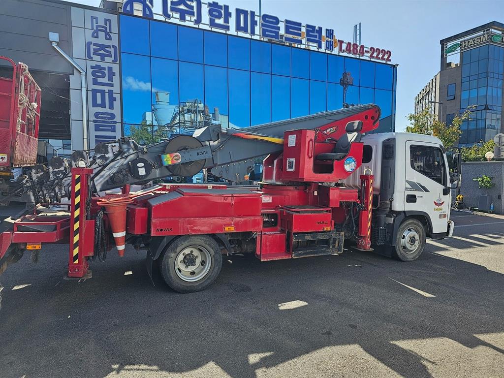 현대 올뉴마이티 고소작업차 3 5톤 중고트럭 아이트럭
