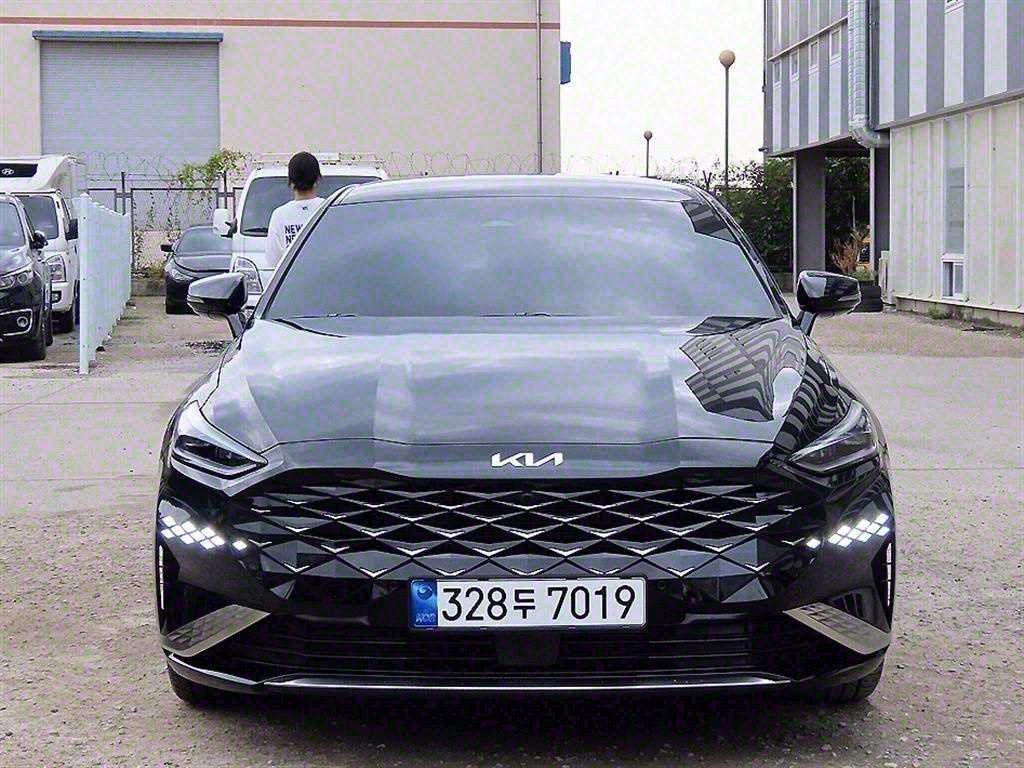 [기아] K8 2.5 2WD 시그니처 스페셜