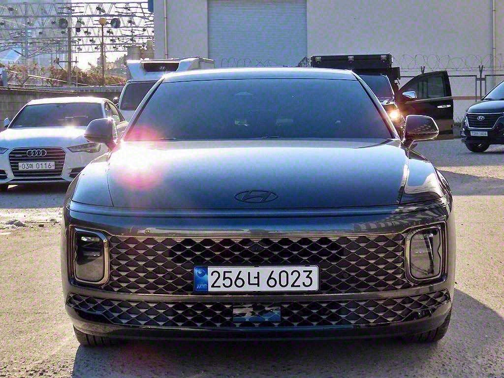 [현대] 그랜저 (GN7) 가솔린 2.5 2WD 캘리그래피