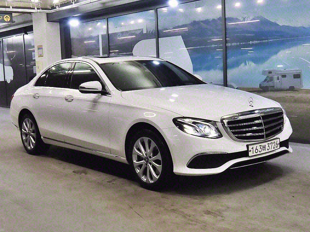 [벤츠] E-클래스 W213 E220d 4MATIC 익스클루시브