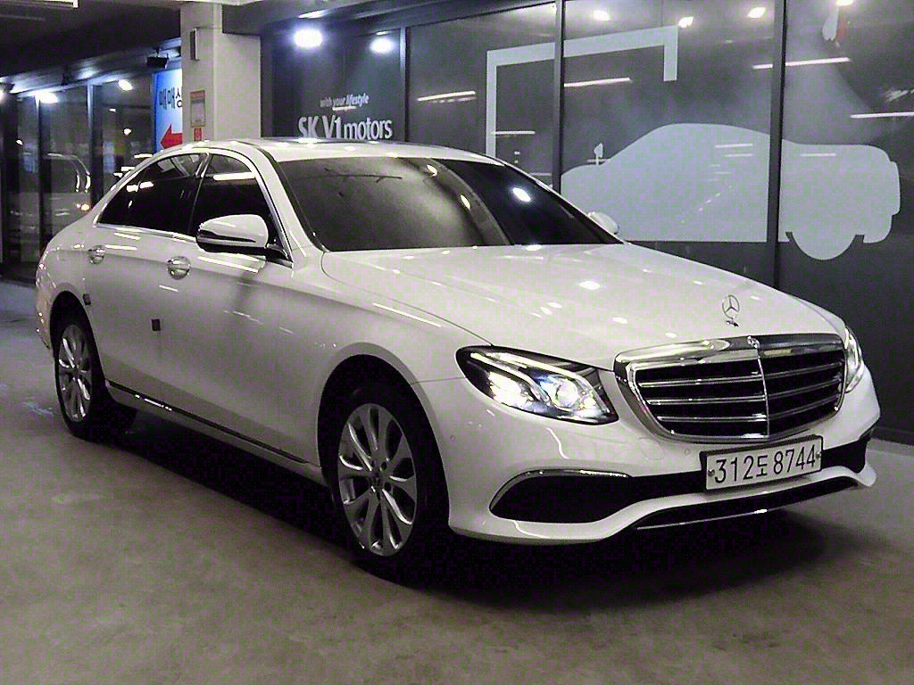[벤츠] E-클래스 W213 E220d 4MATIC 익스클루시브