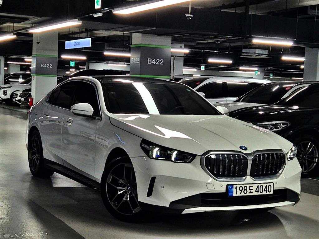 [BMW] 5시리즈 (G60) 520i 기본형