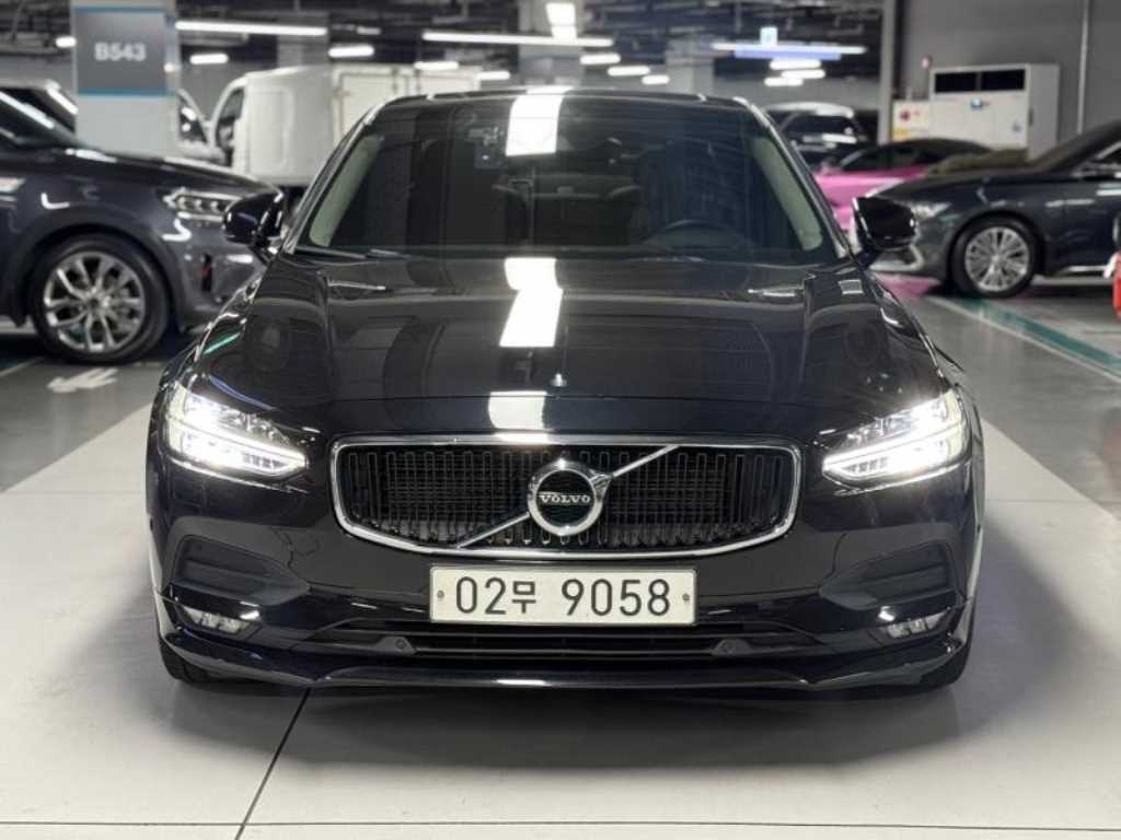 [볼보] S90 D4 모멘텀
