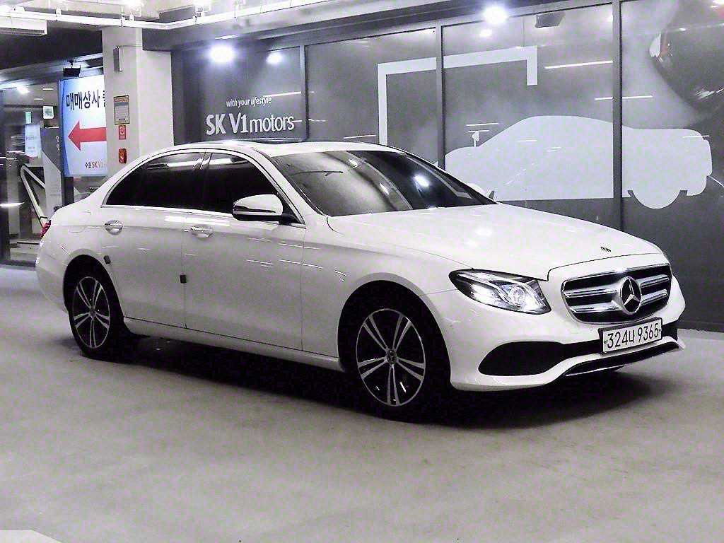[벤츠] E-클래스 W213 E220d 아방가르드