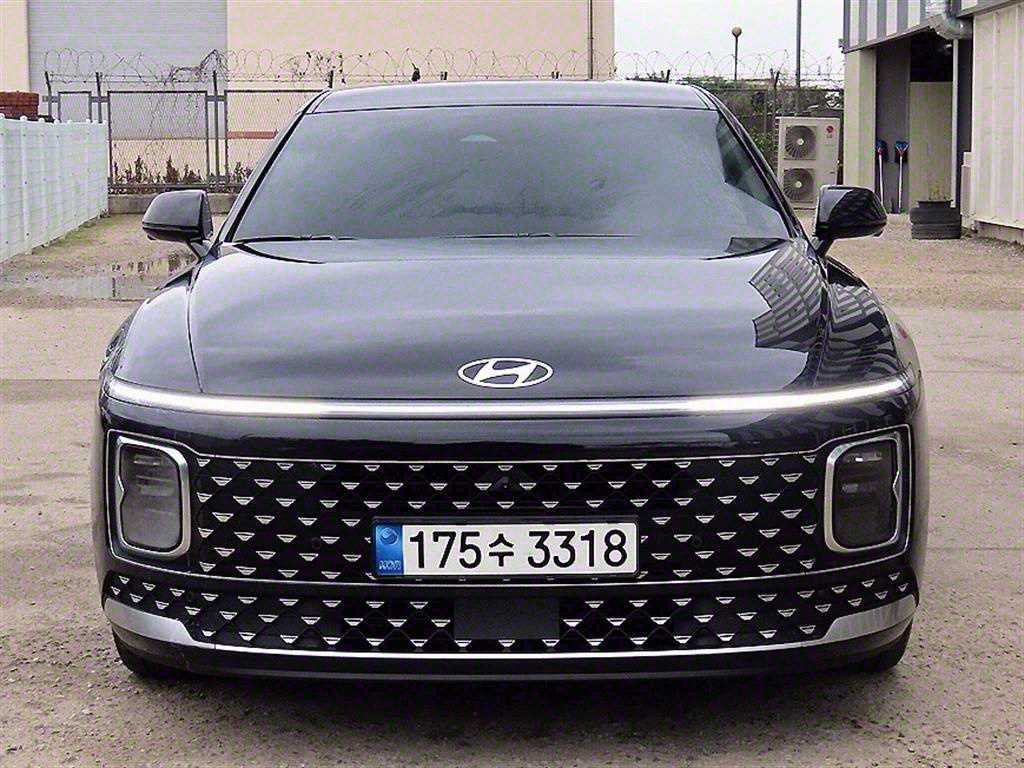 [현대] 그랜저 (GN7) LPG 3.5 2WD 익스클루시브