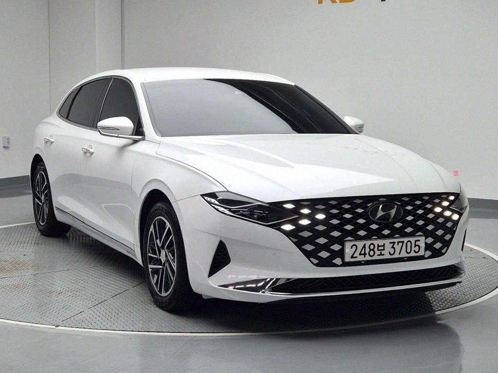 [현대] 더 뉴 그랜저 IG LPI 3.0 프리미엄 초이스