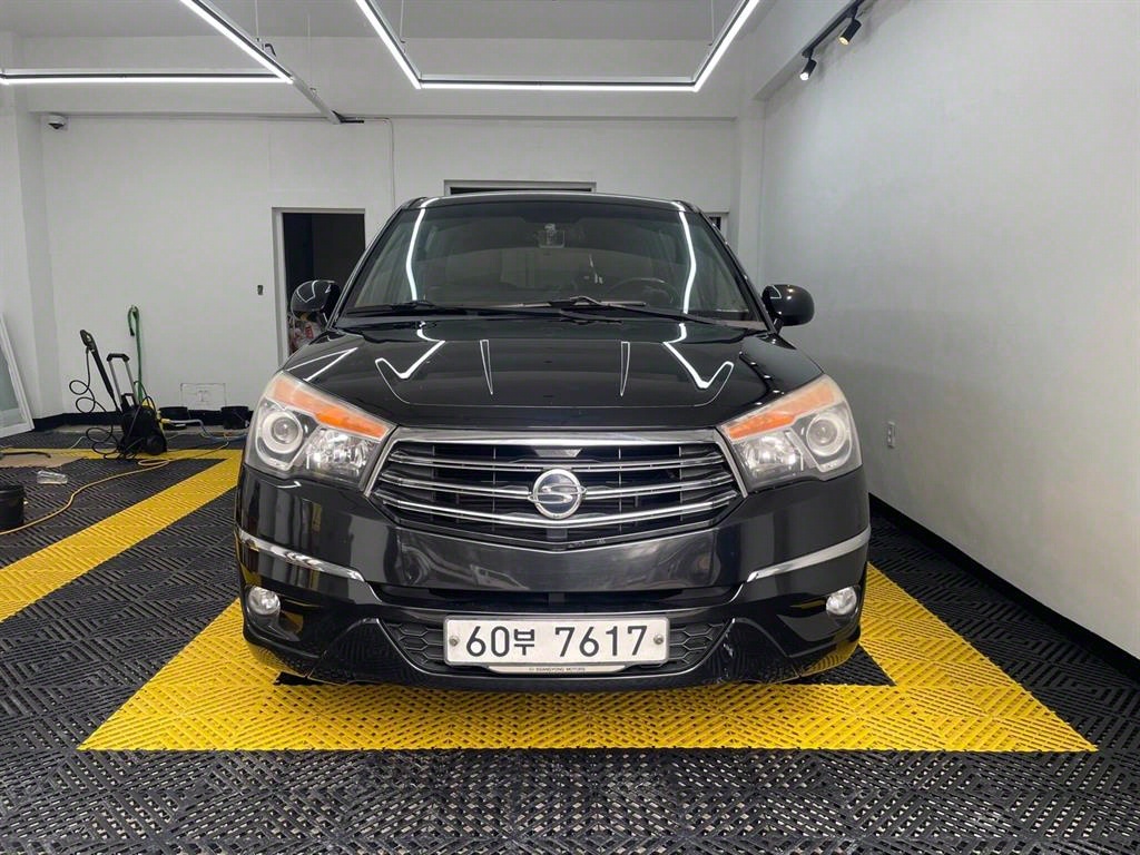 [KG모빌리티(쌍용) ] 코란도투리스모 4WD GT 9인승