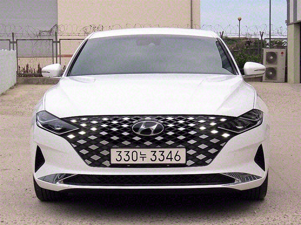 [현대] 더 뉴 그랜저 IG LPI 3.0 프리미엄