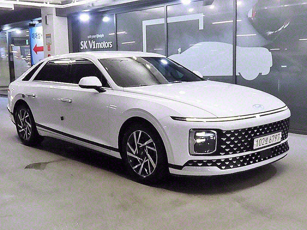 [현대] 그랜저 (GN7) LPG 3.5 2WD (택시형) 고급형