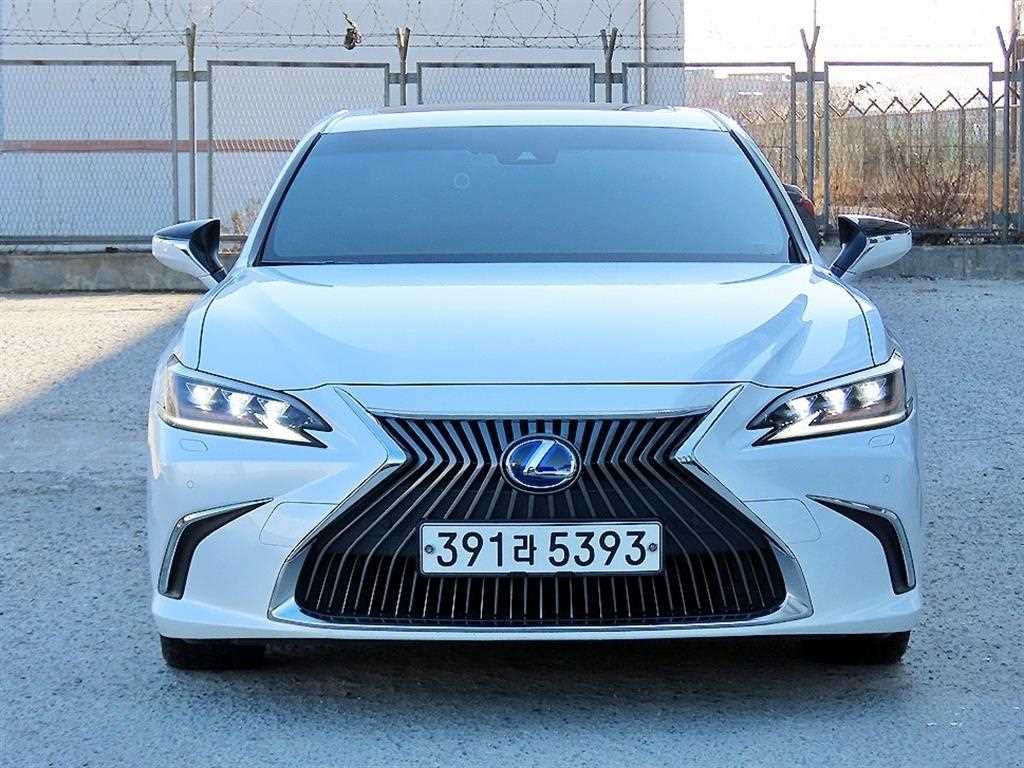 [Lexus] ES300h 7th Generation executive